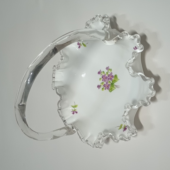 Fenton | Accents | Vtg 7s Fenton Violets In Snow Basket W Double Crimp ...